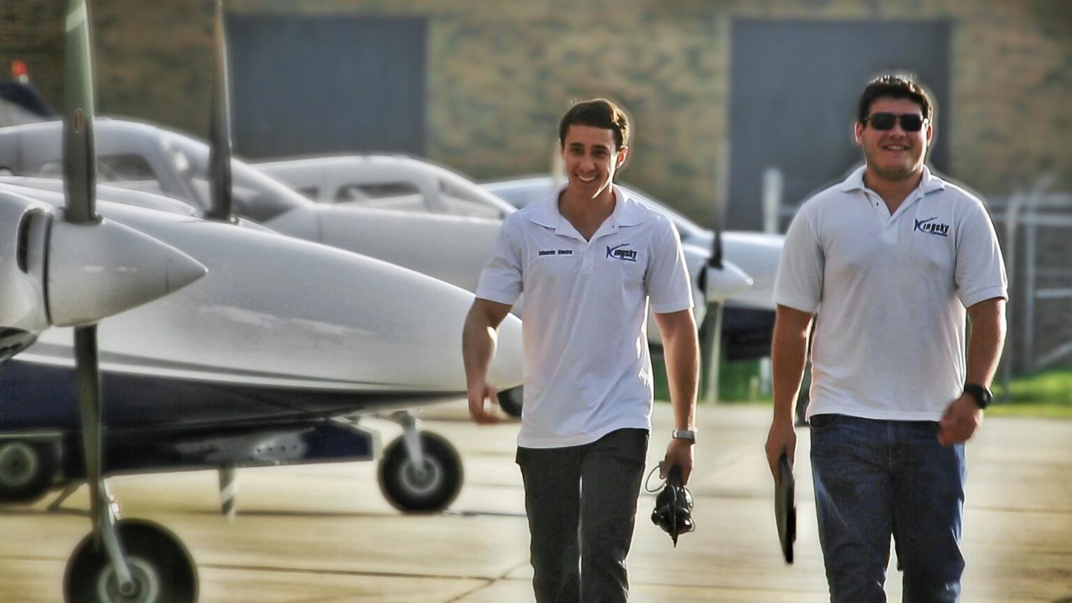 How Many Hours Do Pilots Work? | Kingsky FA